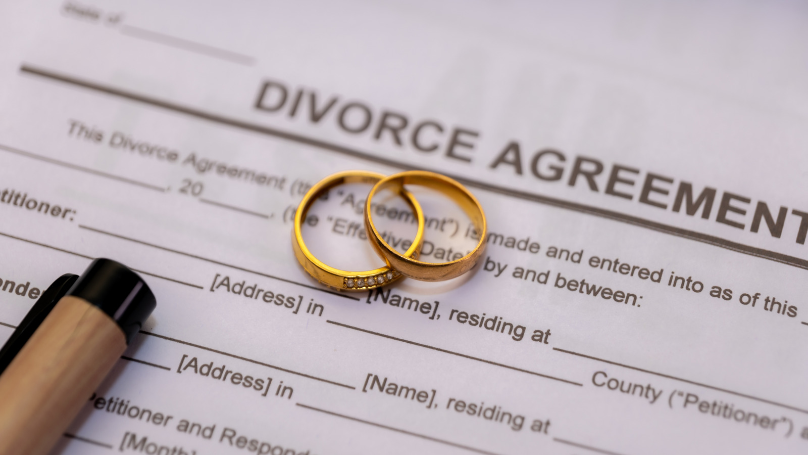 10 Celebs Whose Life Changed For The Better After Their Divorce