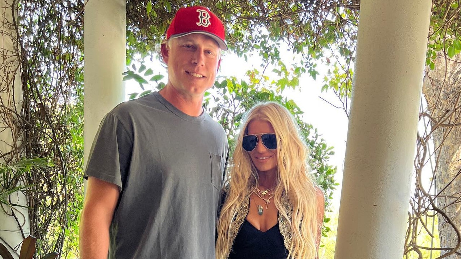 All The Signs Jessica Simpson & Husband Eric Johnson Are Headed Toward ...