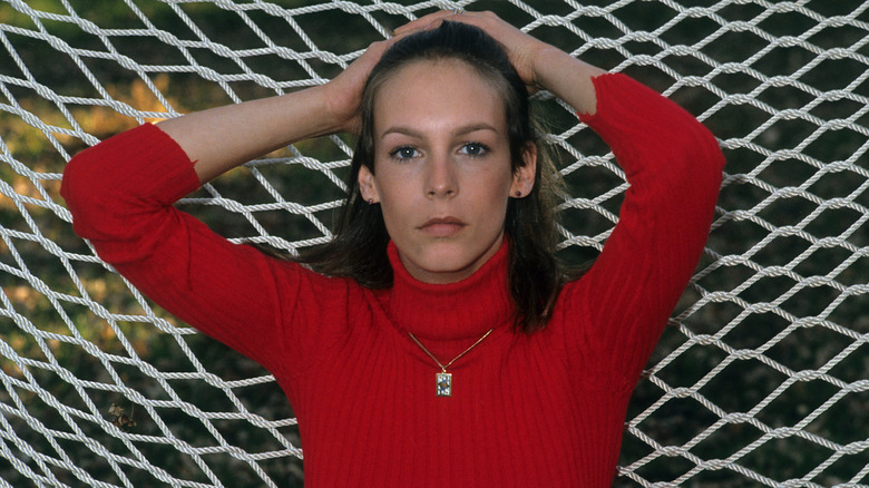 Before & After Photos Of Jamie Lee Curtis Embracing Her Grays Prove She ...