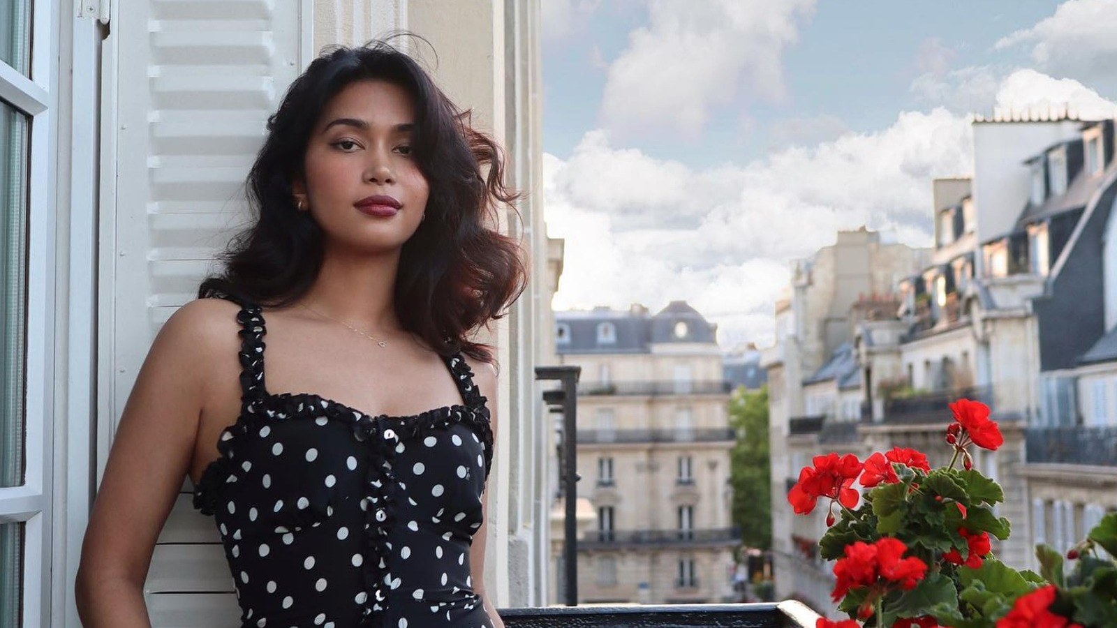 Bubble Hair Is Trending. Here's How To Get The Healthy, Voluminous Look