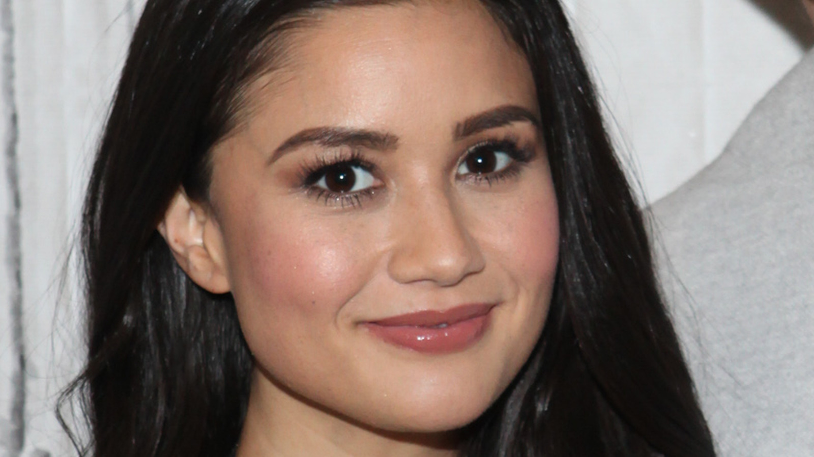 The Bachelor's Catherine Lowe On The Importance Of Family Time ...