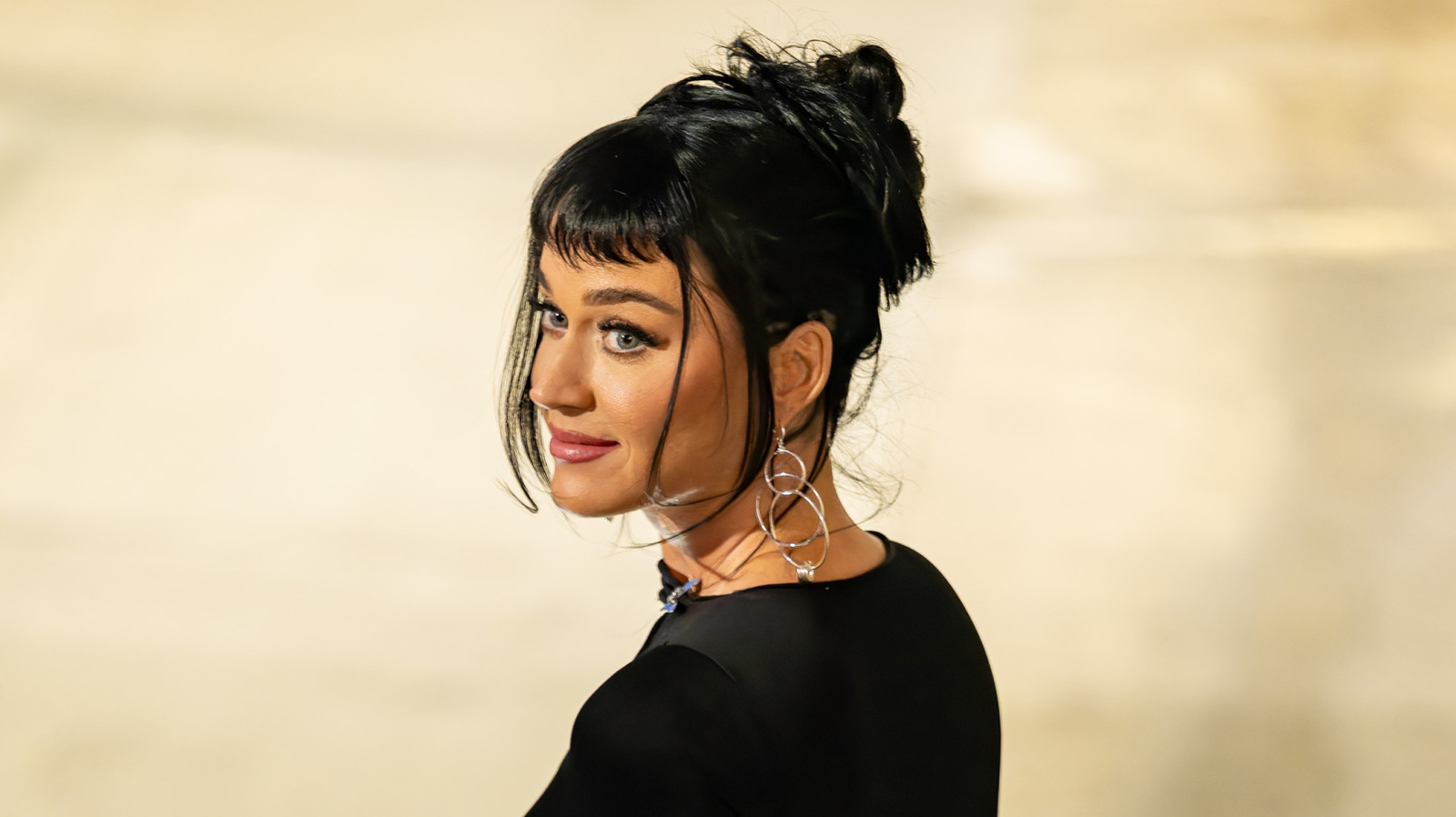 Celebs Who Tried The Micro Bangs Trend And Failed