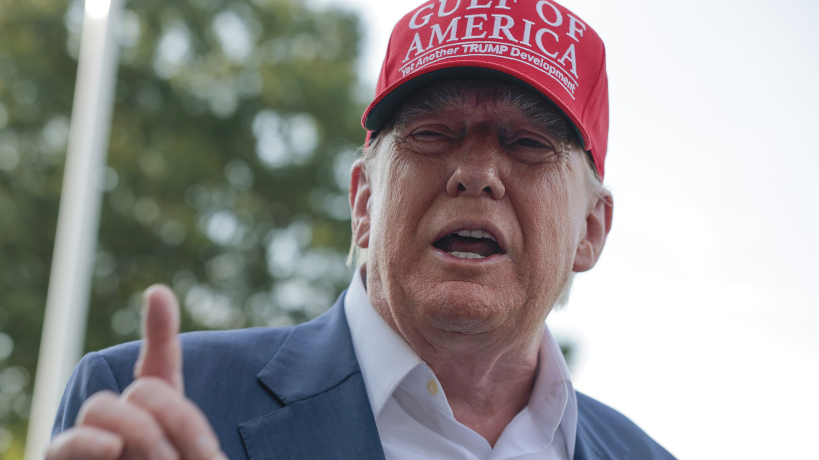 Close-Up Shot Of Trump Without Makeup Is Brutal Reminder How Fast His ...