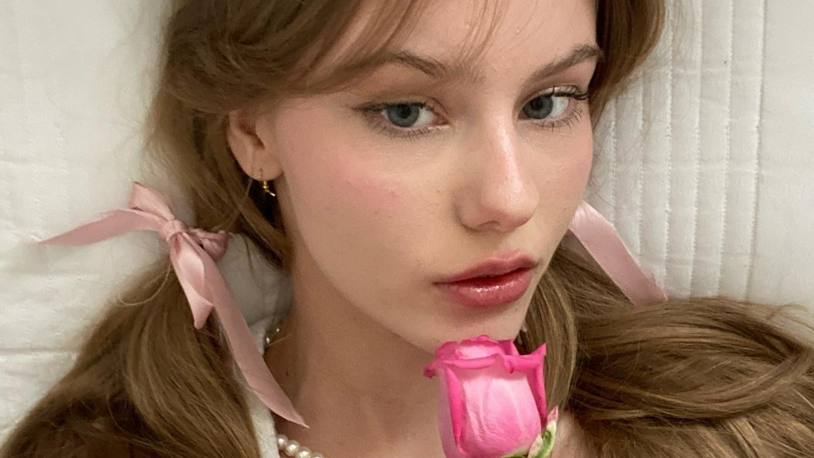 Coquette Hair Is Giving Standard Pigtails A Grown-Up Makeover