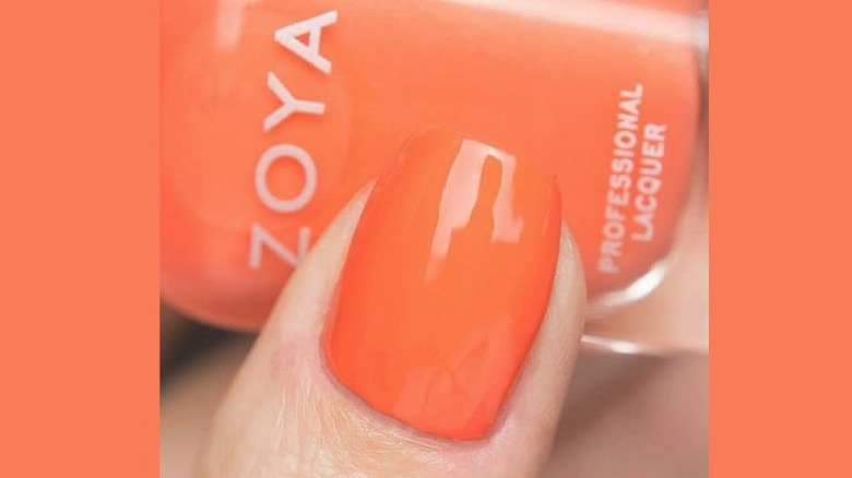 Coral Nails Are Everywhere For Spring. Here's How To Find Your Perfect ...