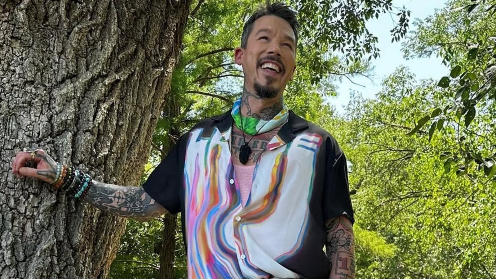 David Bromstad's Rare Glam-Free Moment Is So Real (& He Pulls It Off So ...