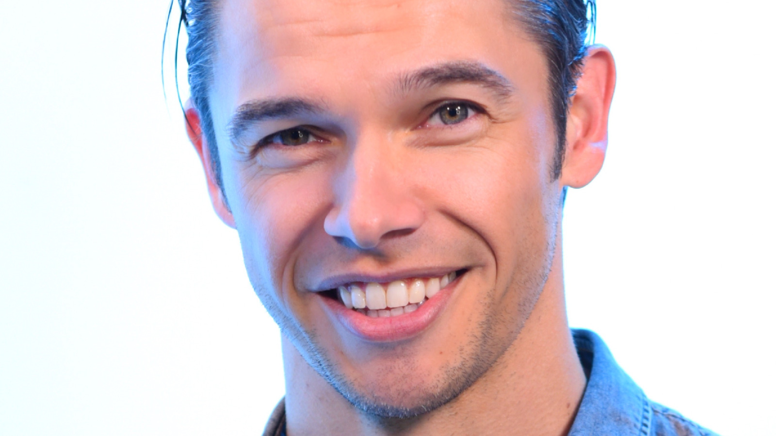 Days Of Our Lives' Paul Telfer Gets Fans To Admit Their Love Island ...