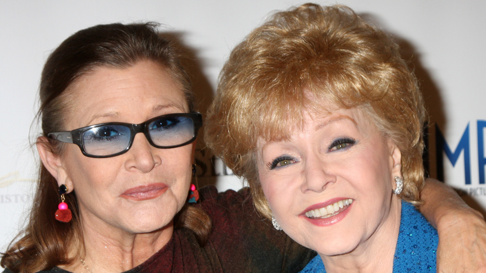 Debbie Reynolds And Carrie Fisher's Mother-Daughter Relationship Wasn't ...
