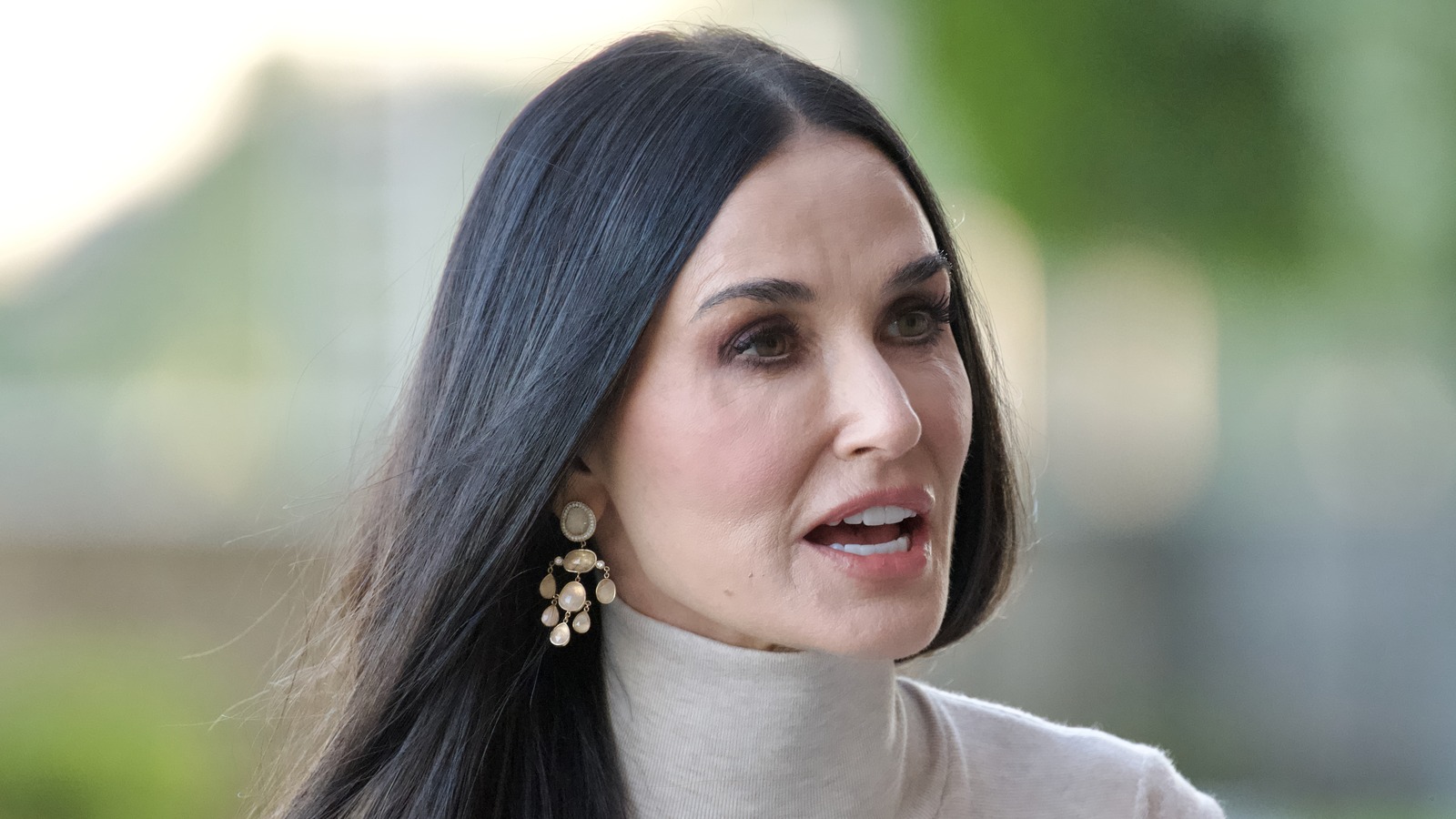 Demi Moore's Chaotic First Marriage Demi Moore's Chaotic First Marriage