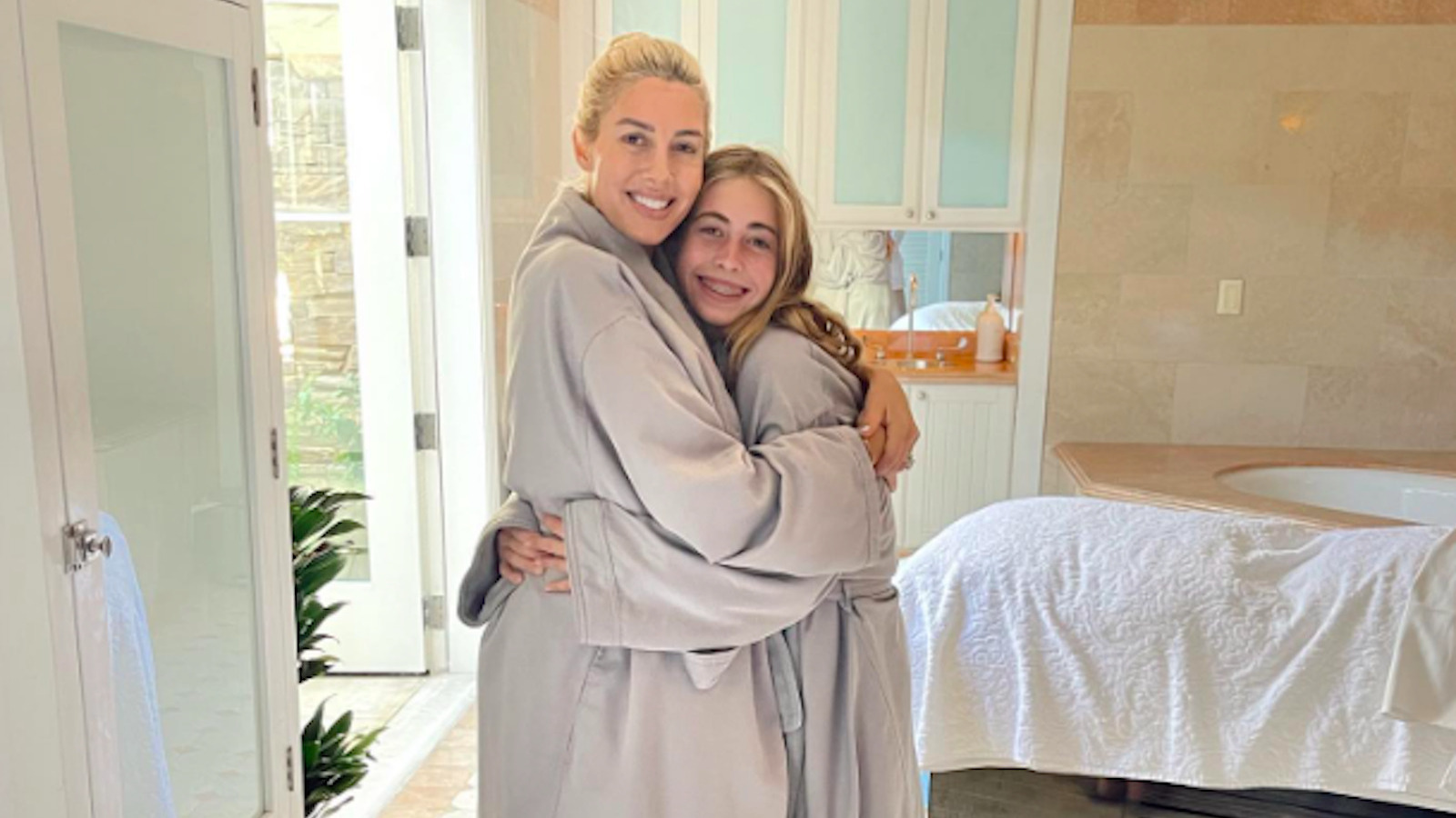 Details About Heather Rae's Relationship With HGTV Star Tarek El Moussa ...