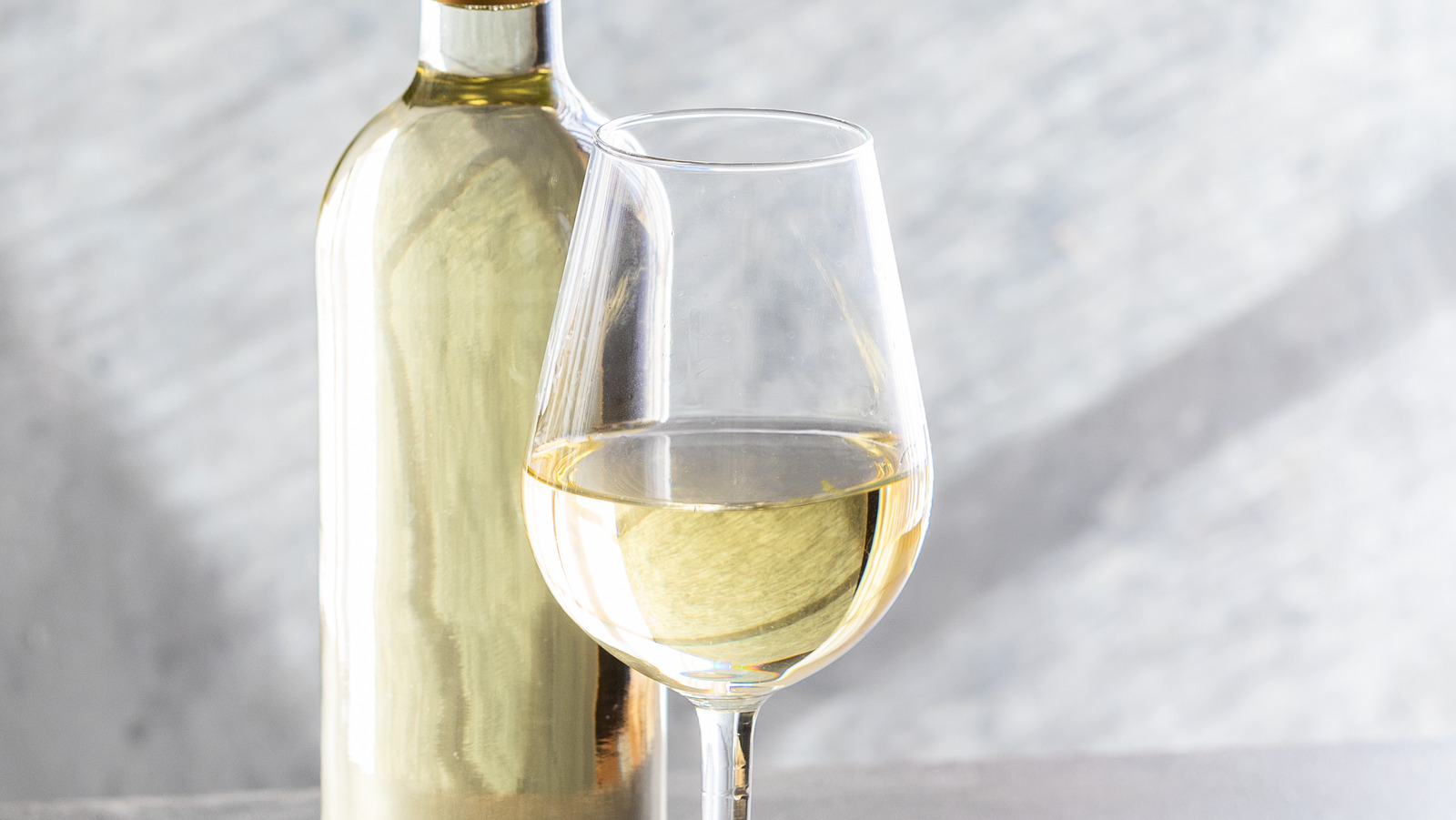 Does It Matter What Kind Of Glass You Drink White Wine Out Of Does It Matter What Kind Of Glass You Drink White Wine Out Of