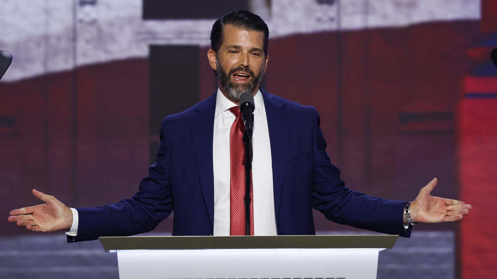 Don Jr.'s Attempted Attack On Tim Walz's Marriage Has Melania Trump On ...