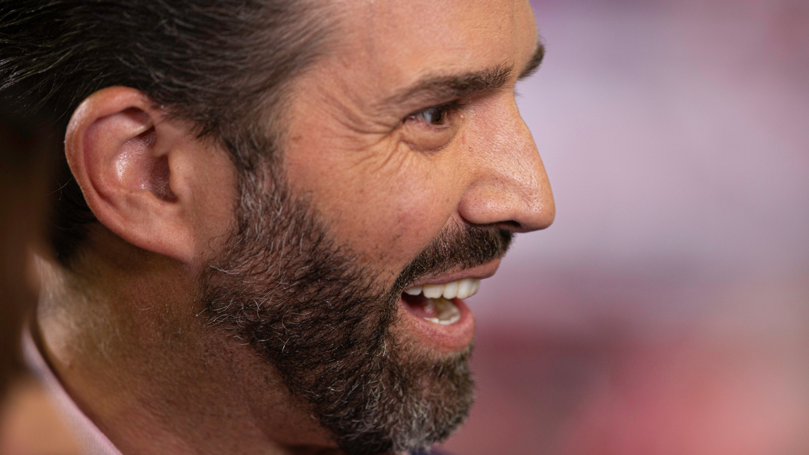 Donald Trump Jr.'s Tweets About The Ukraine Situation Have The Internet ...