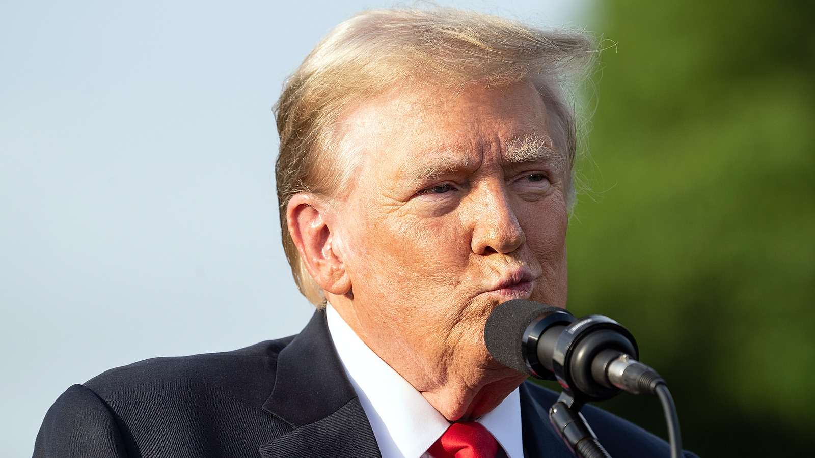 Donald Trump Pretended To Be A Publicist Named John Miller