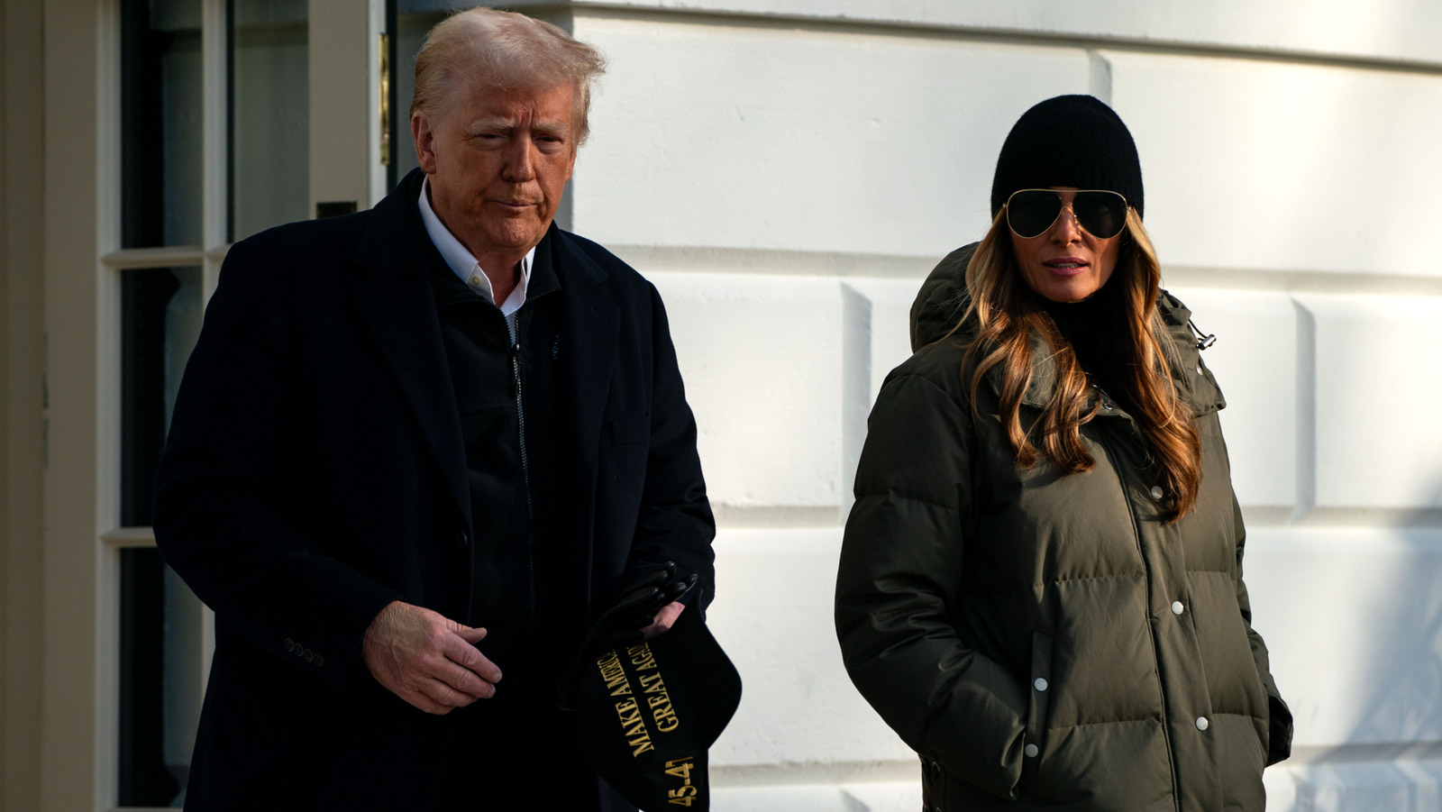 Donald Trump's First Presidential Trip Sends The 'Fake Melania' Rumors ...