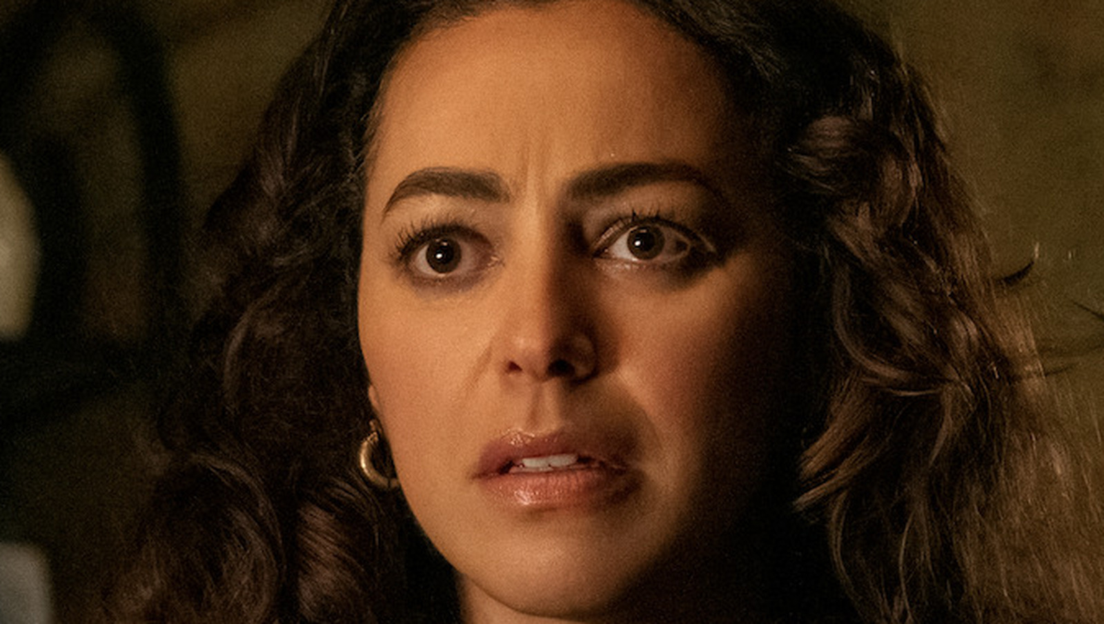 Elena Goode Teases That Fans Will 'Love' The Finale Of Pretty Little ...