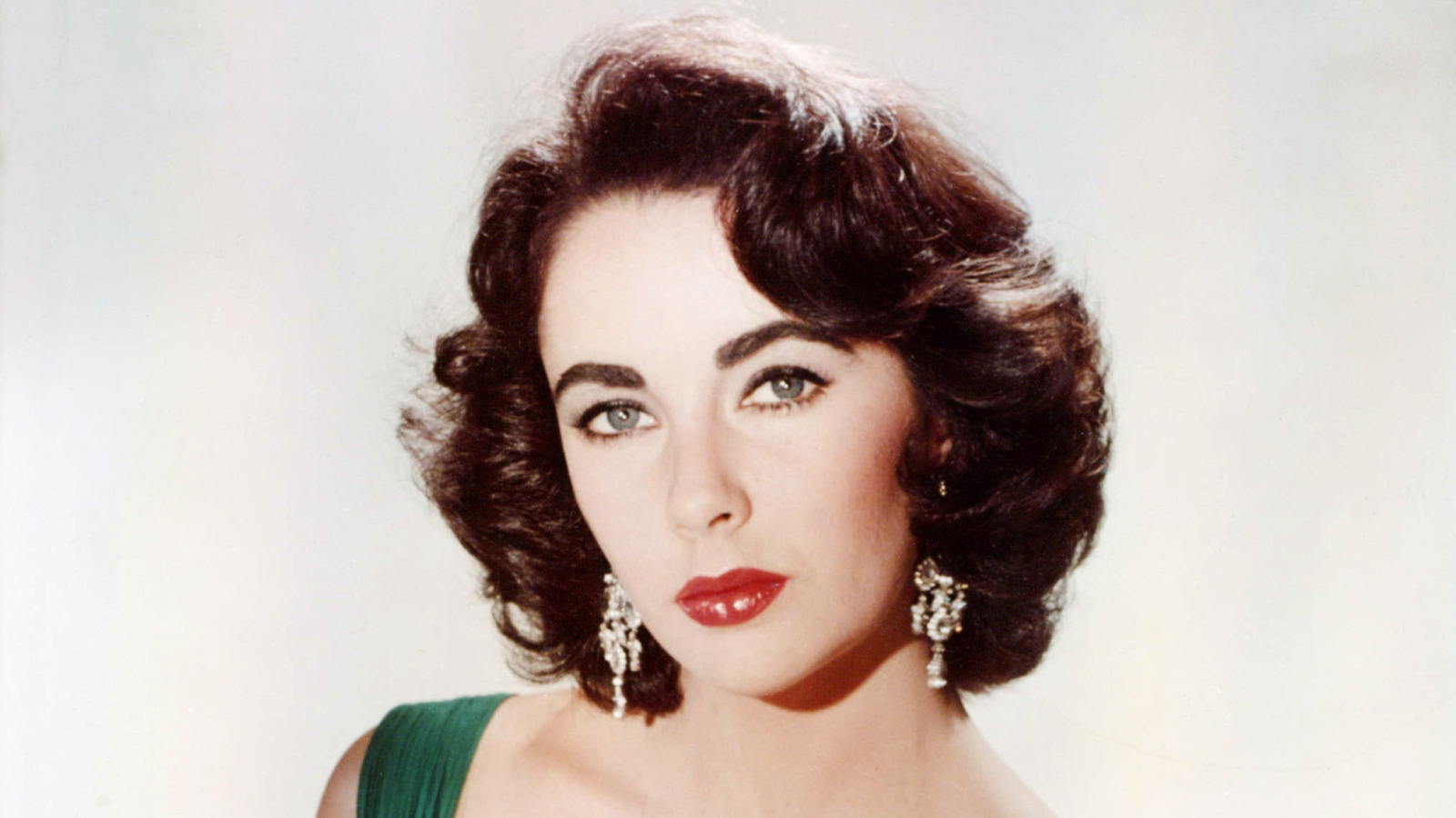 Elizabeth Taylor's Pricey Jewelry Found A Second Home With This Major A ...