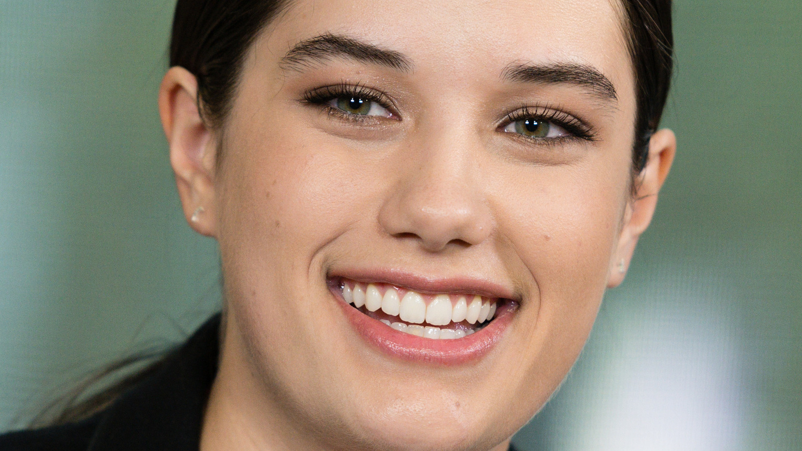 Ella Travolta Shows Off A Brand-New Look