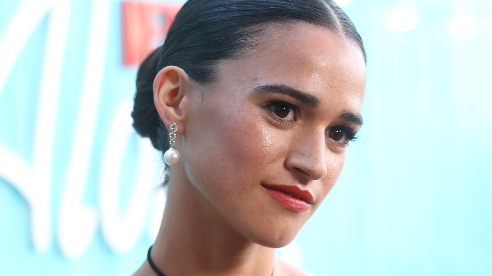 Emma Pasarow On Working With Kate Bosworth And Andie MacDowell In Along ...