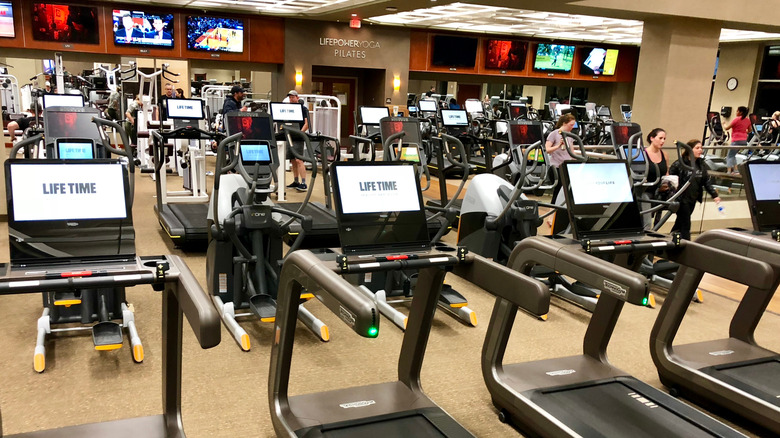 15 National Gym Chains Ranked Worst To Best