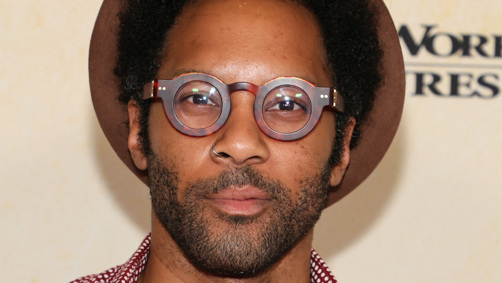 Gossip Girl's Johnathan Fernandez Shares What It's Like Playing Whitney ...