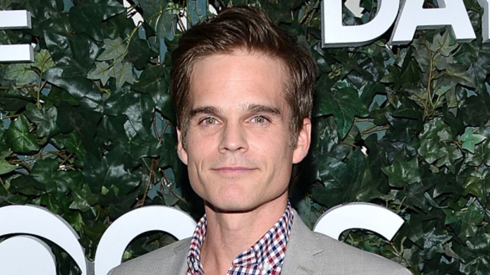 Greg Rikaart Celebrates 20 Years As Kevin Fisher On The Young And The ...