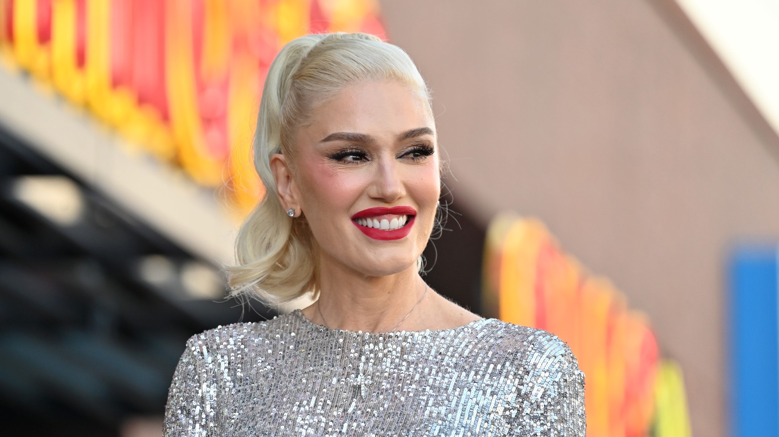 Gwen Stefani Can't Escape The Plastic Surgery Rumors