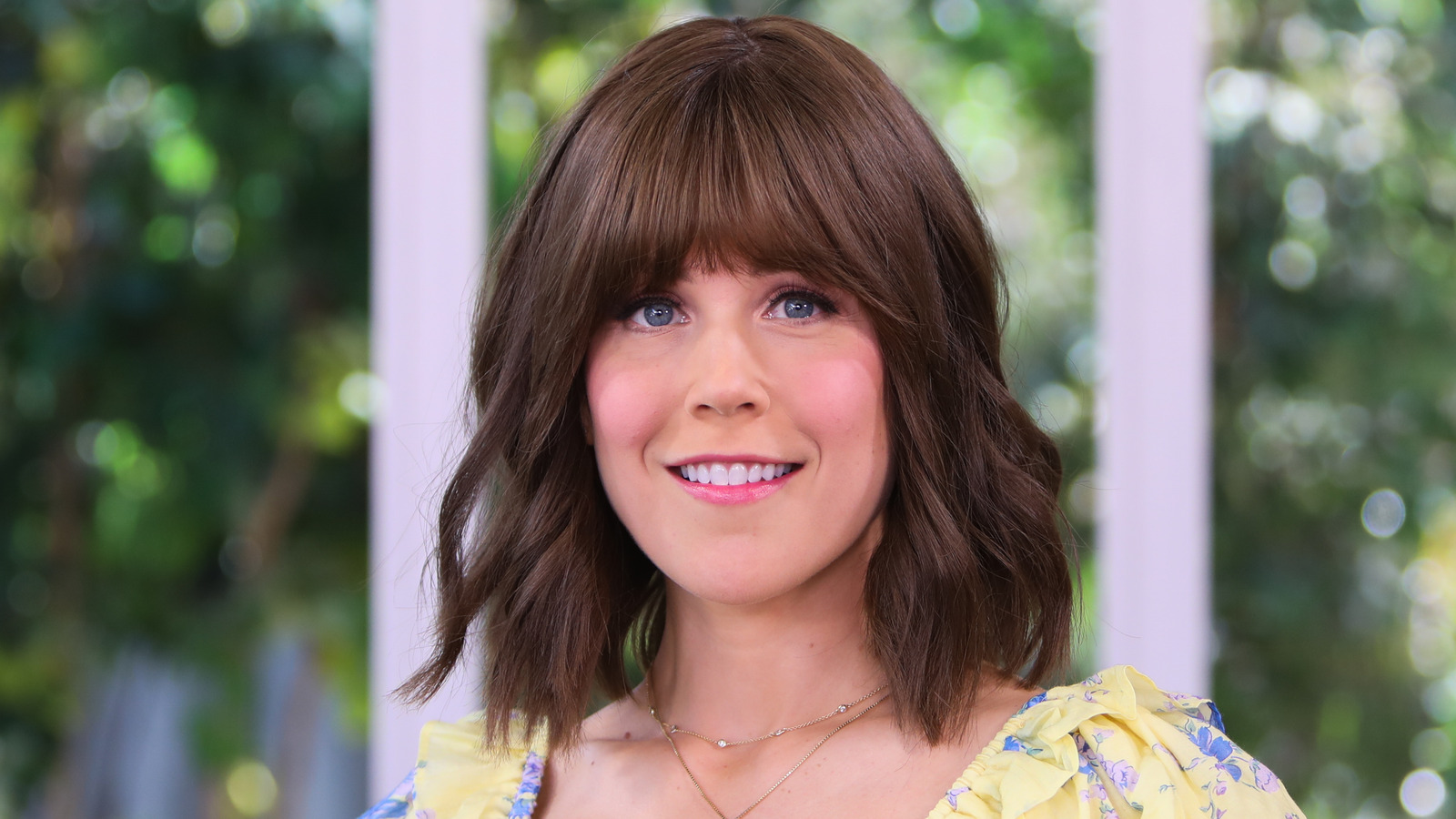 Hallmark's Erin Krakow Credits 'Hearties' For Keeping When Calls The ...