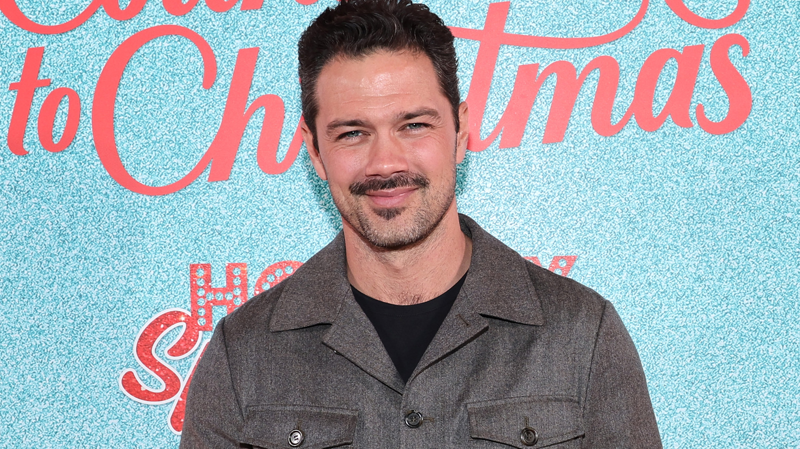 Biografia De Ryan Paevey