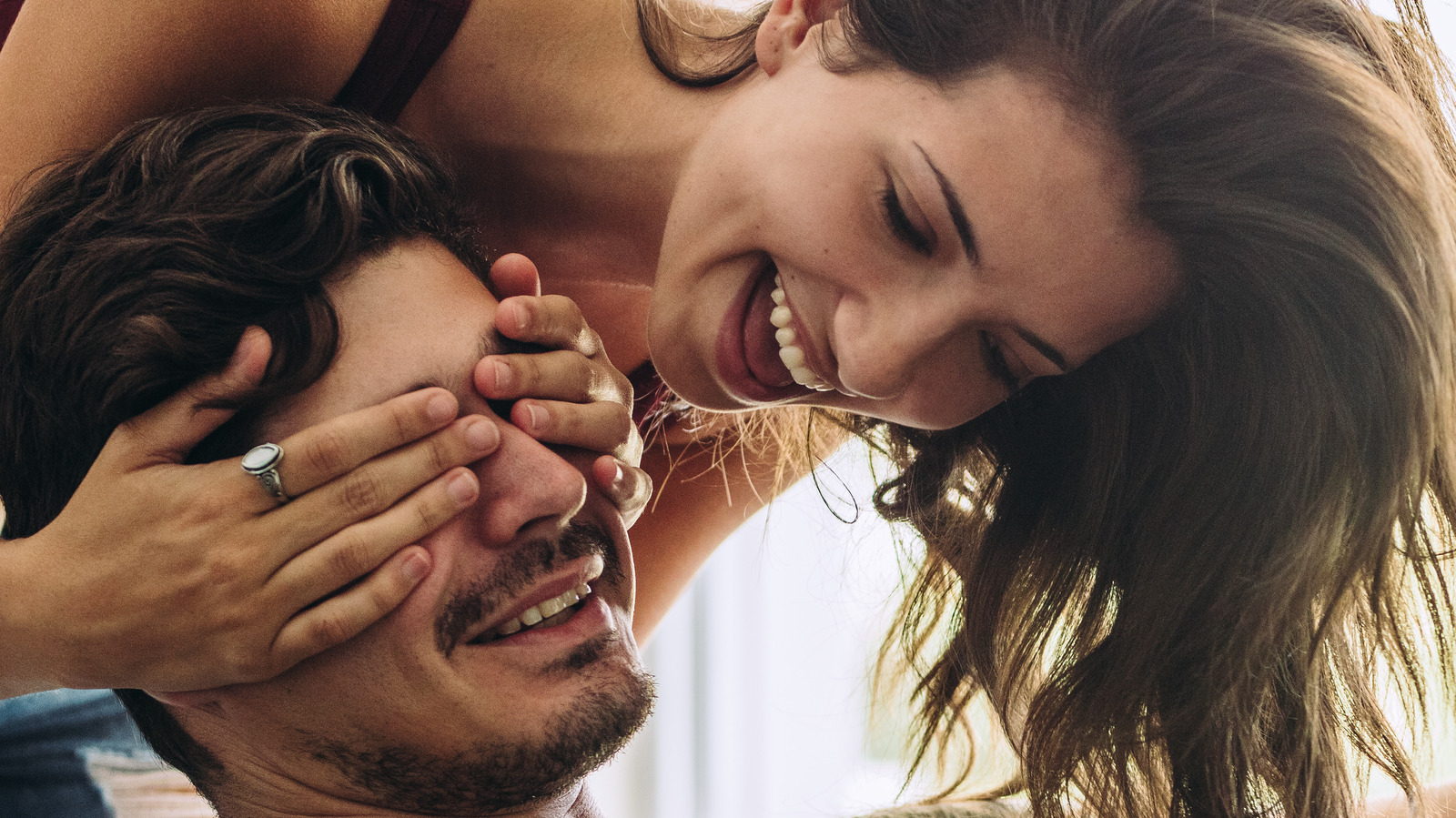 Here Are The Colors You Should Use If You're Decorating A Romantic Space