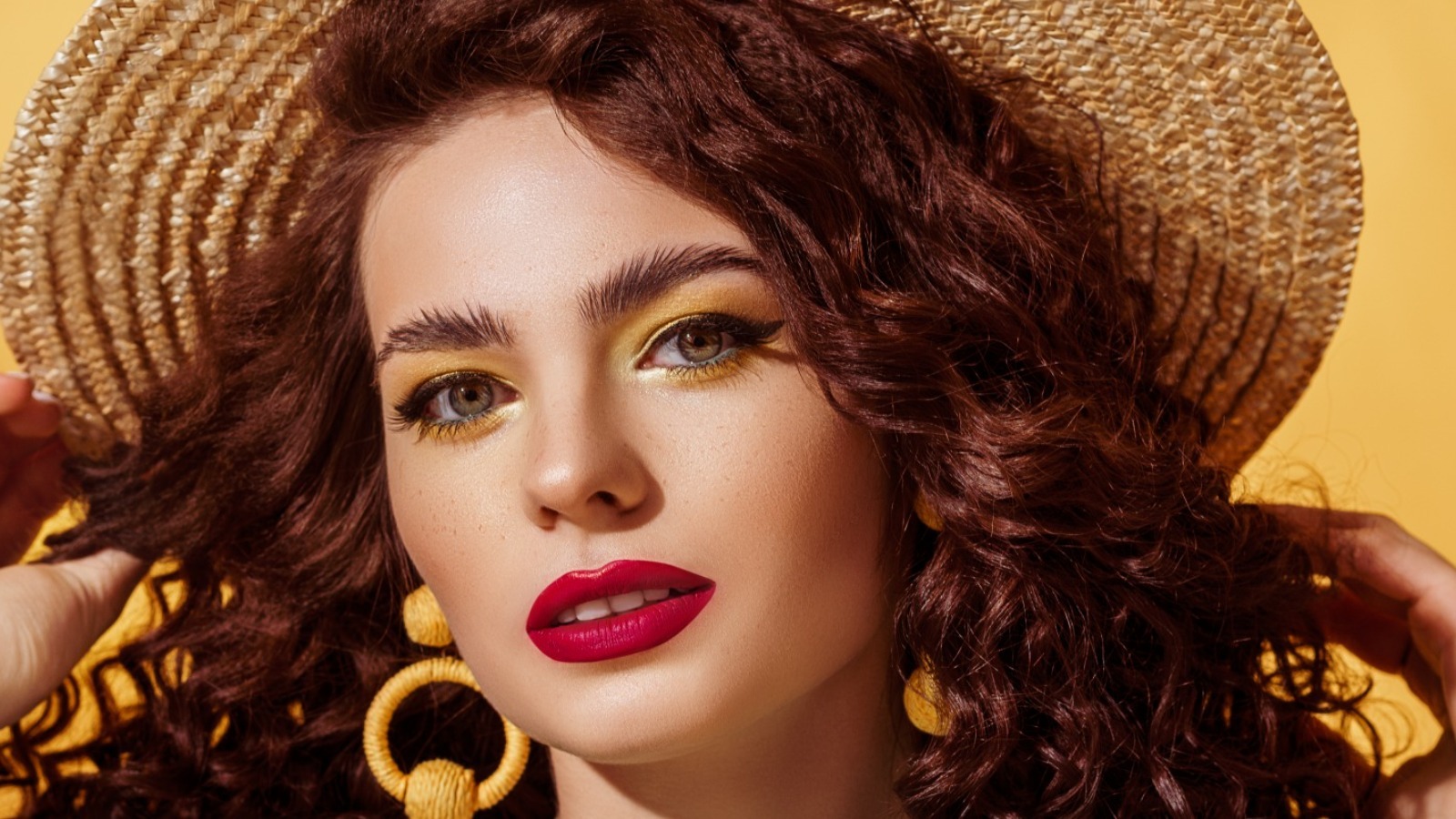 Here's How To Actually Do The Soap Brows Trend At Home