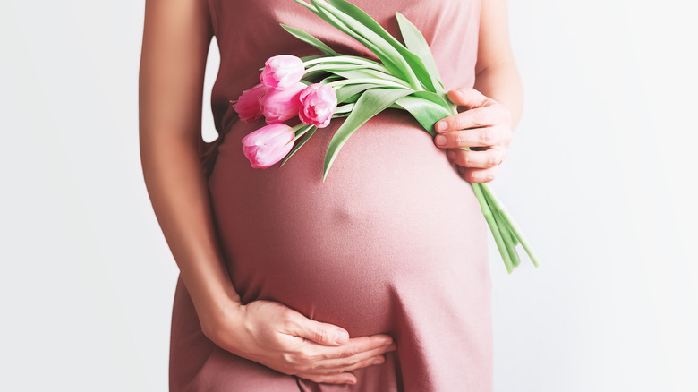 Here s What It Really Means When You re Carrying Low During Pregnancy Here s What It Really Means When You re Carrying Low During Pregnancy