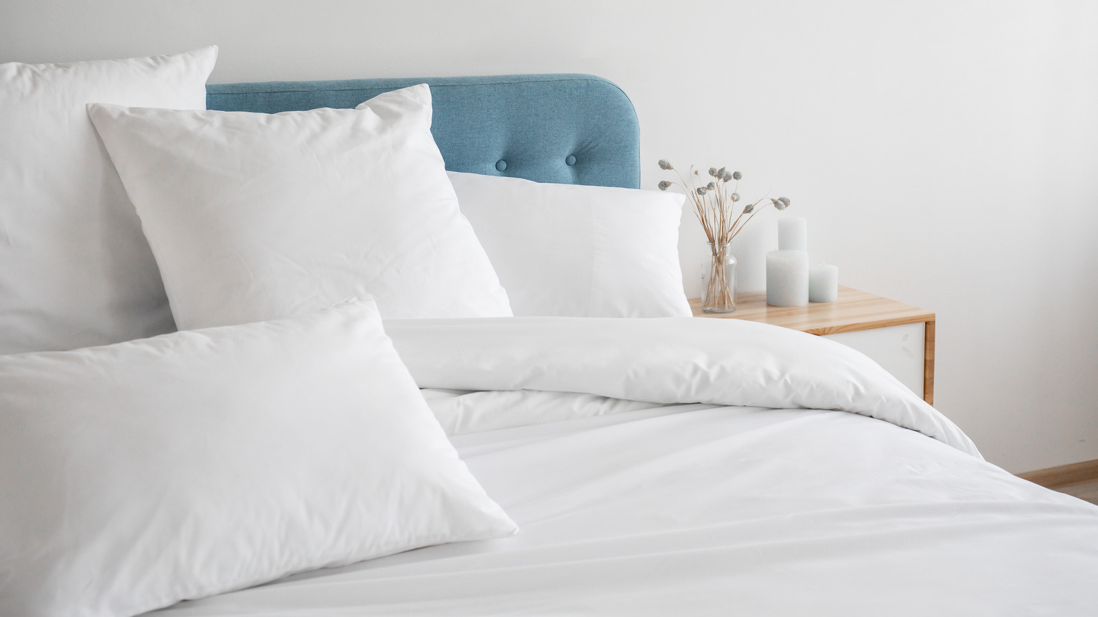 Here's When You Should Really Replace Your Pillows Here's When You Should Really Replace Your Pillows