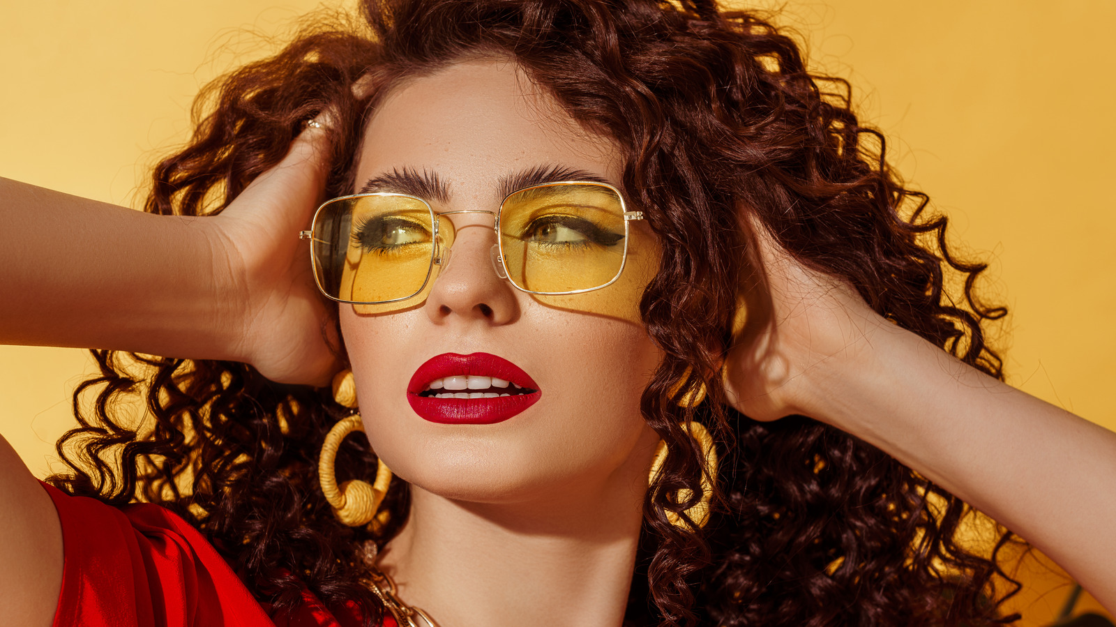 How Should You Do Your Eye Makeup When Rocking A Bold Lip?