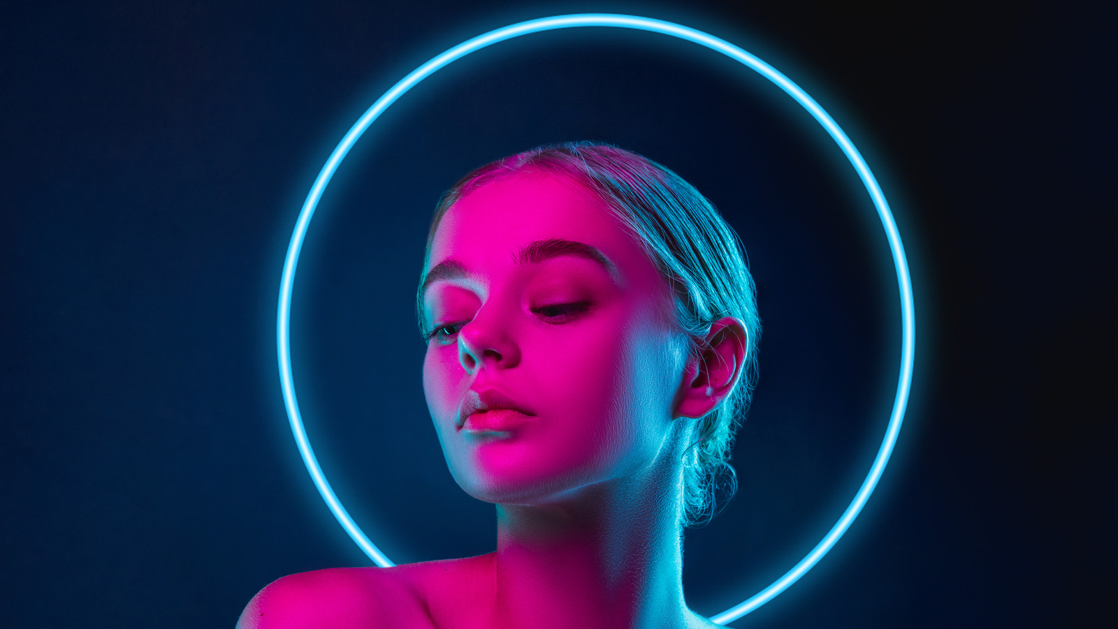 How The April 1 New Moon Will Affect You If You're A Gemini