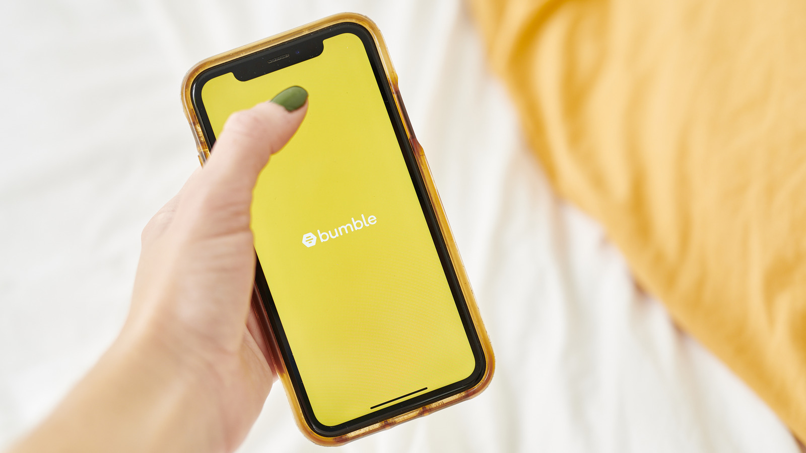 How To Answer The 'A Pro And Con Of Dating Me' Bumble Prompt