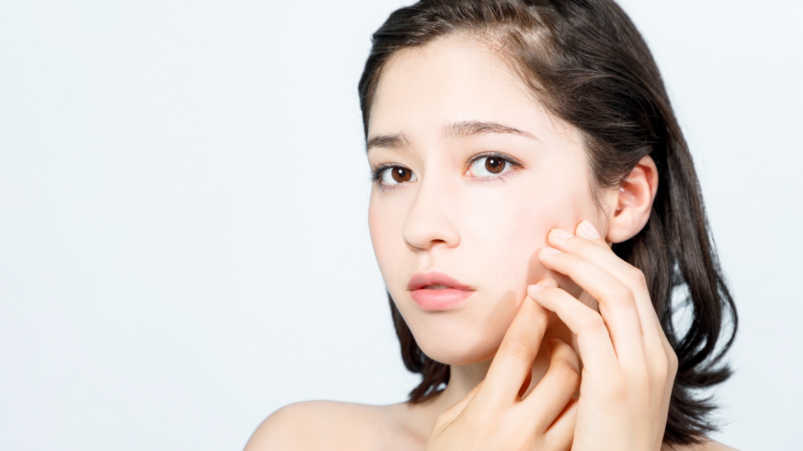 How To Know The Difference Between Skin Purging And Breakouts