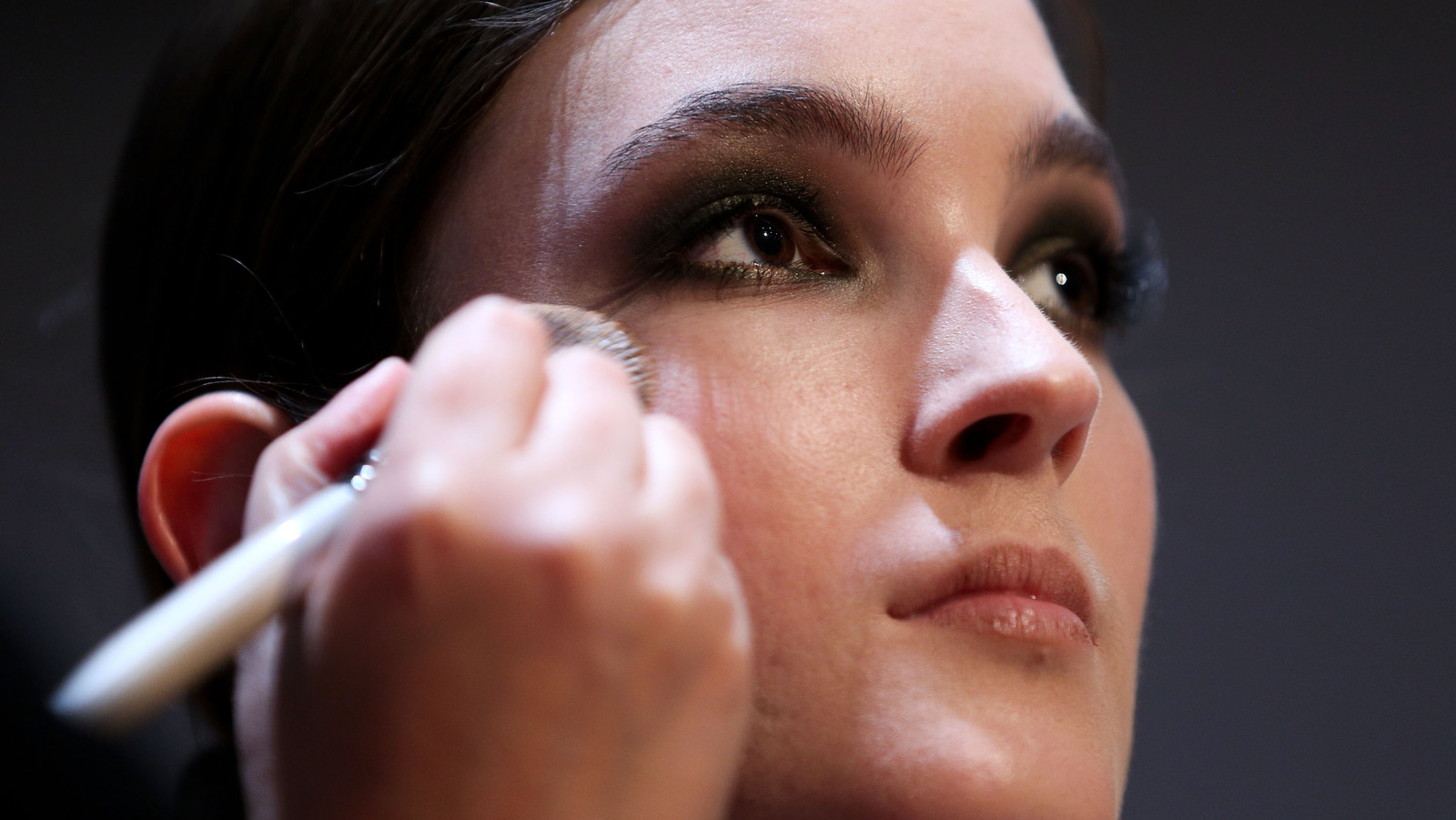 How To Remove That Hard-To-Reach Eye Makeup