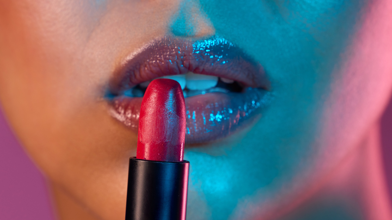 Infinity Point Lipstick Is The Product You Can Use Without A Lip Liner