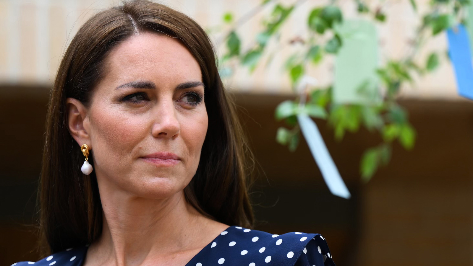 Inside The Royal Rota And The Royal Family's Connection To The Tabloids