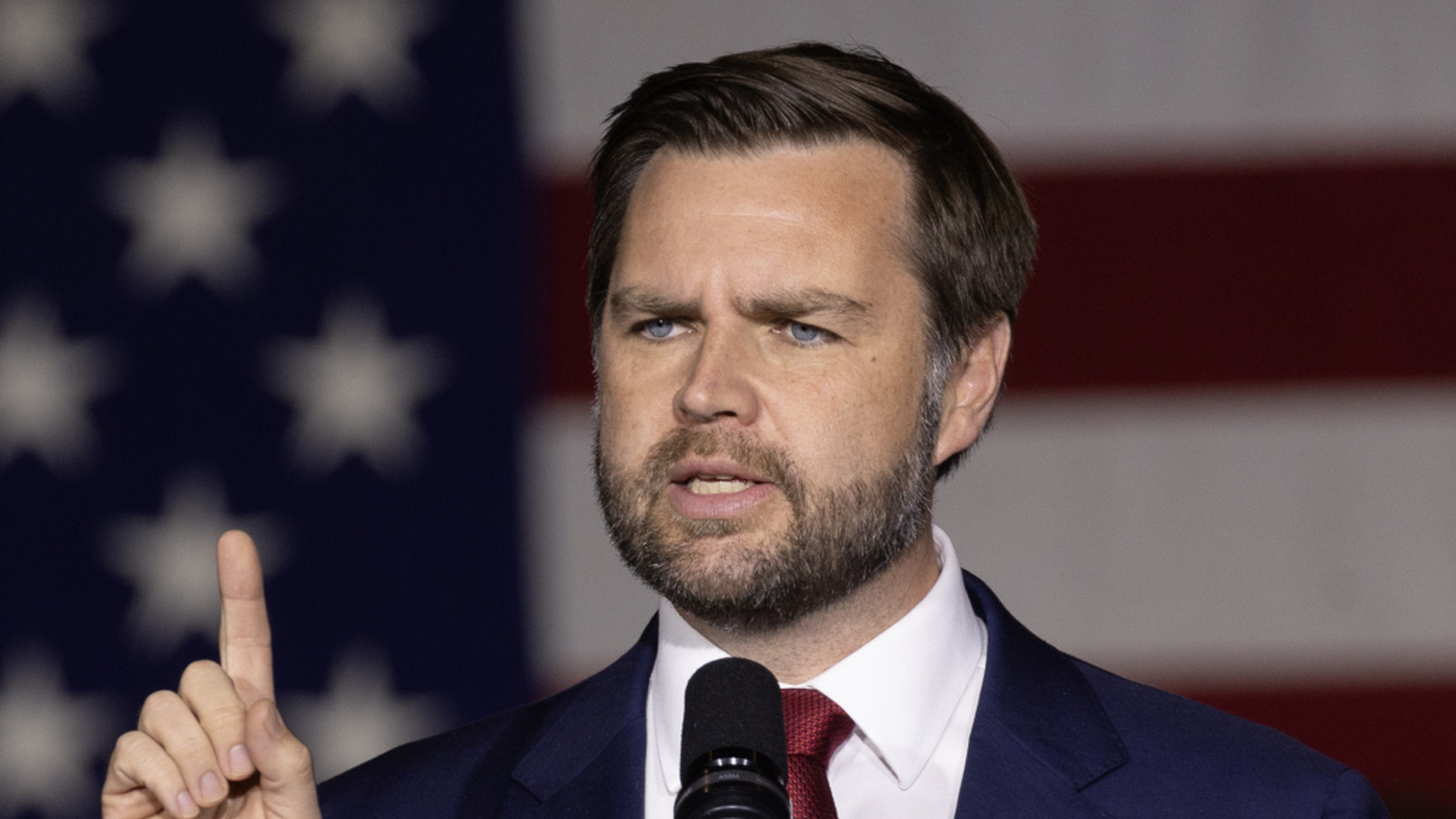 JD Vance's Weird Reaction To Trump Assassination Attempt Has Everyone ...
