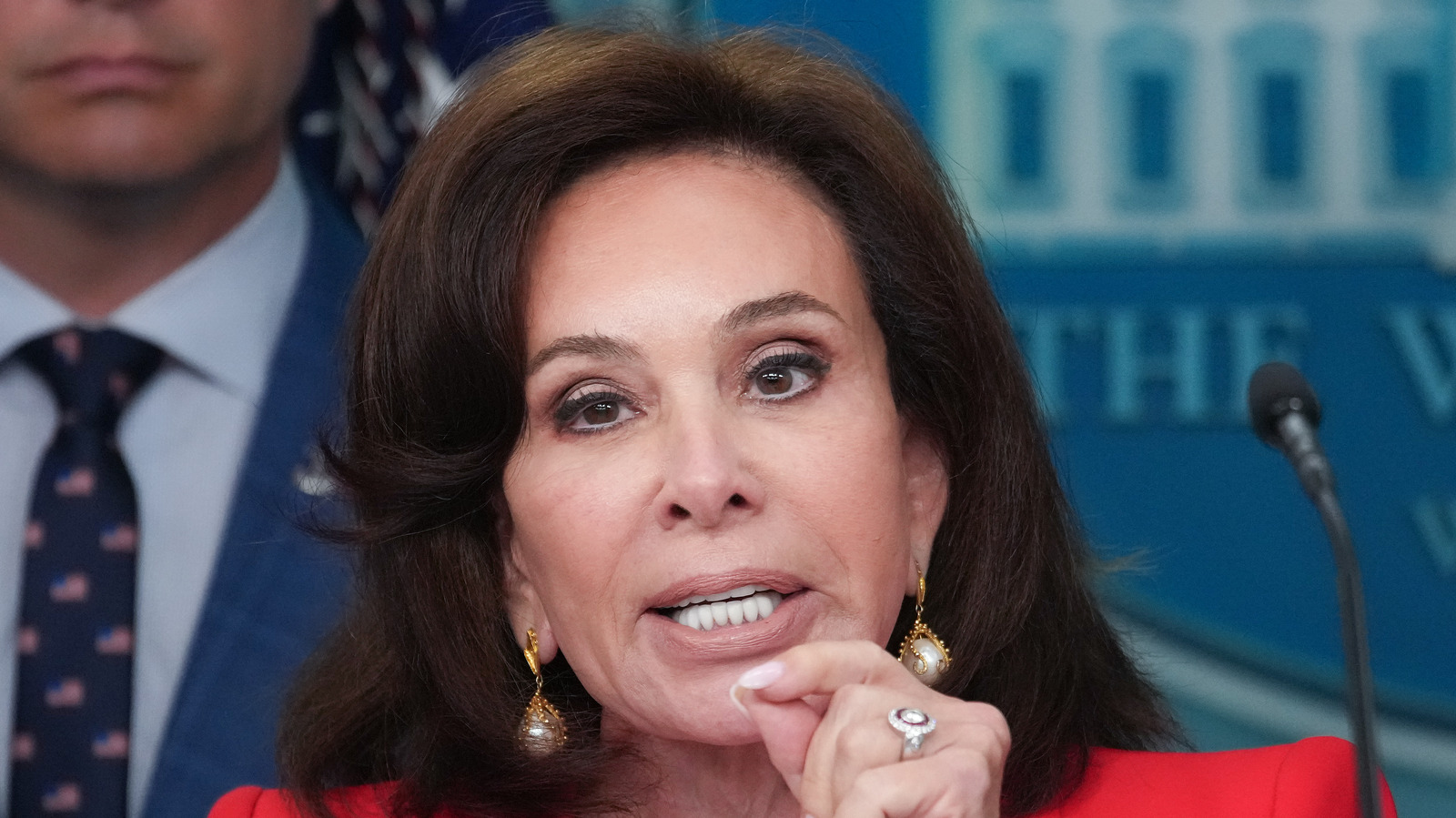 Jeanine Pirro's Overfilled Eyebrows Are Her Worst Makeup Mistake Of All ...