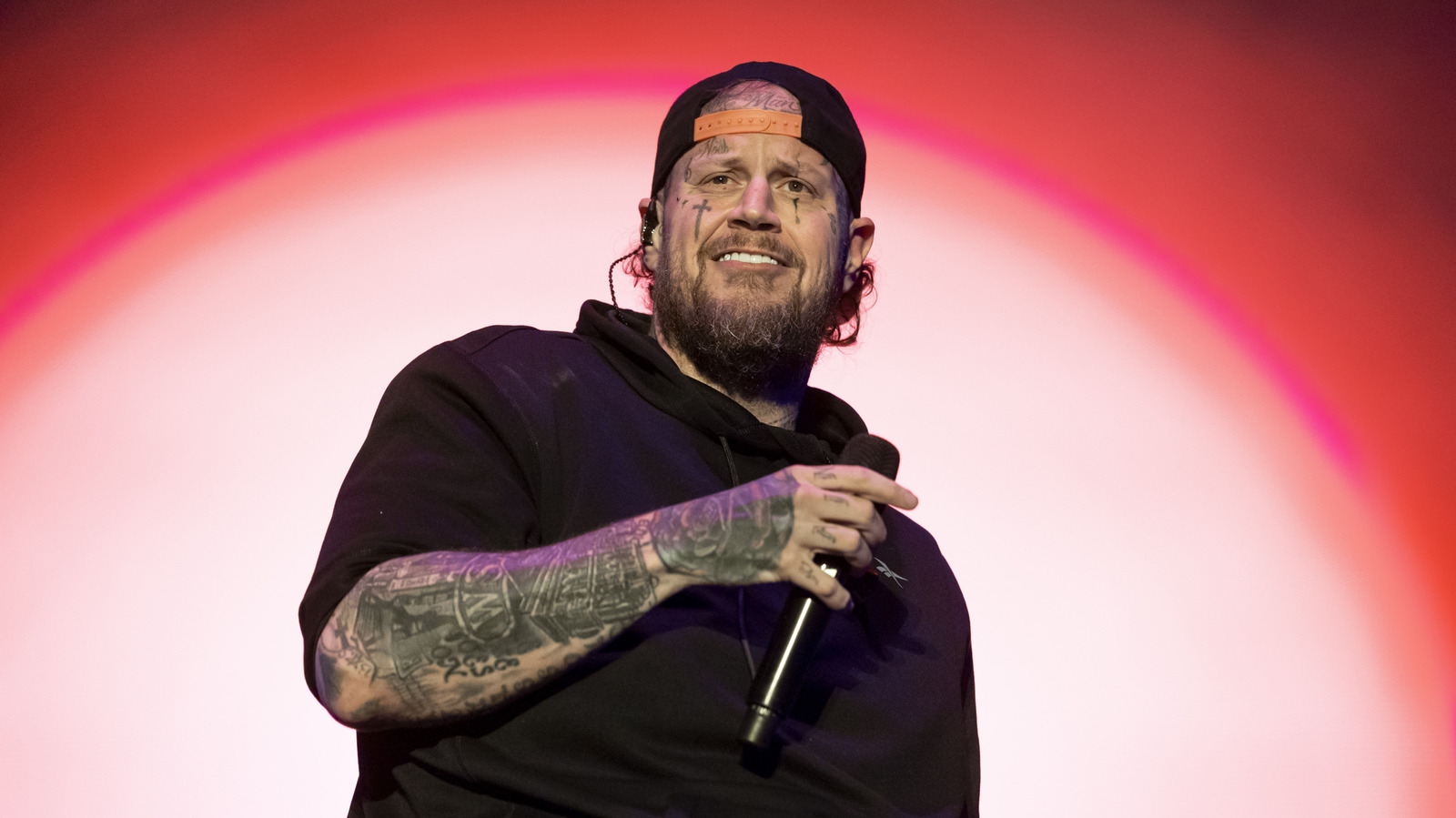 Jelly Roll Is The Internet's New Crush After Debuting Transformed Look ...