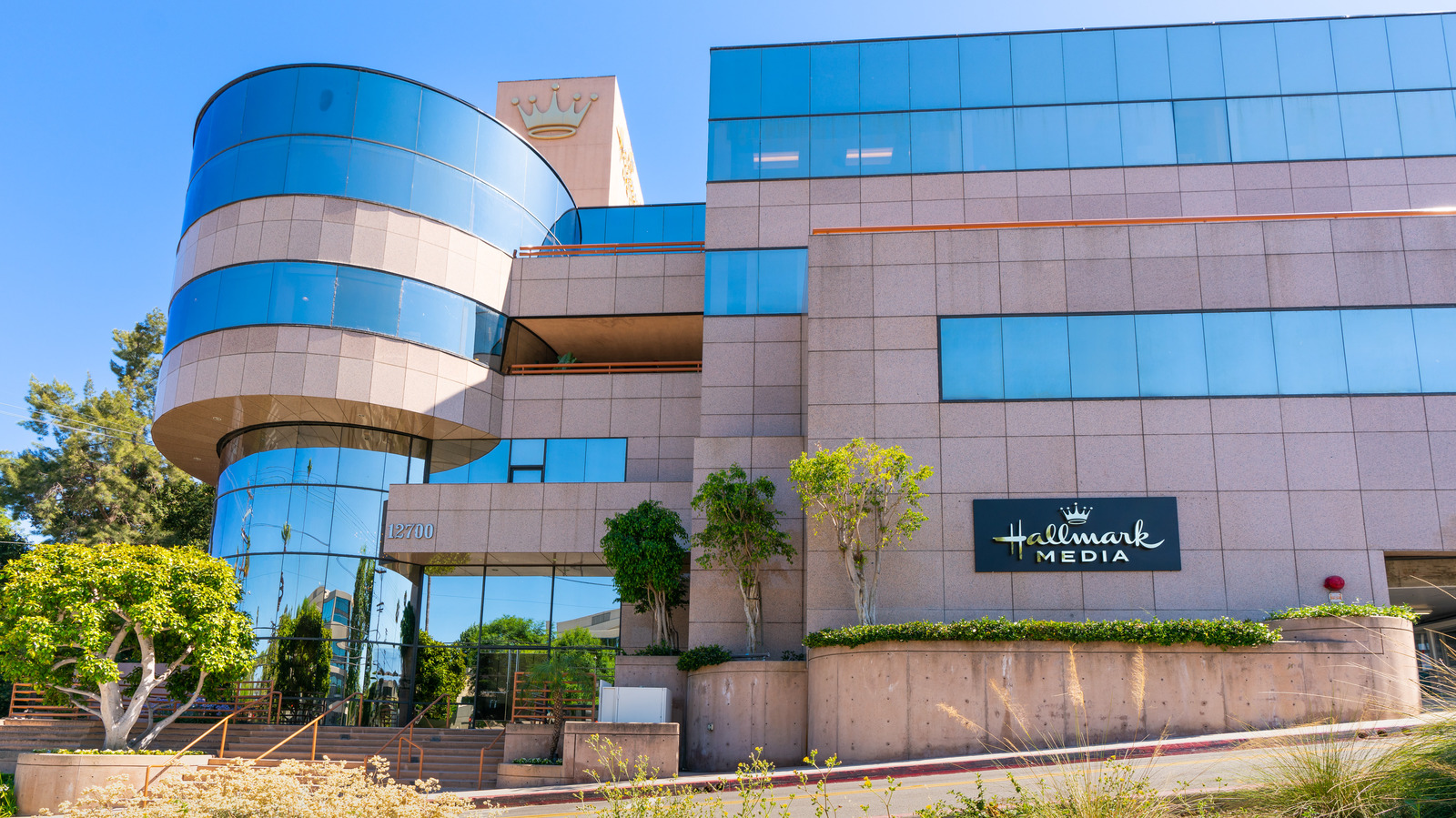 Making It As A Hallmark Star Is A Lot Harder Than You Think