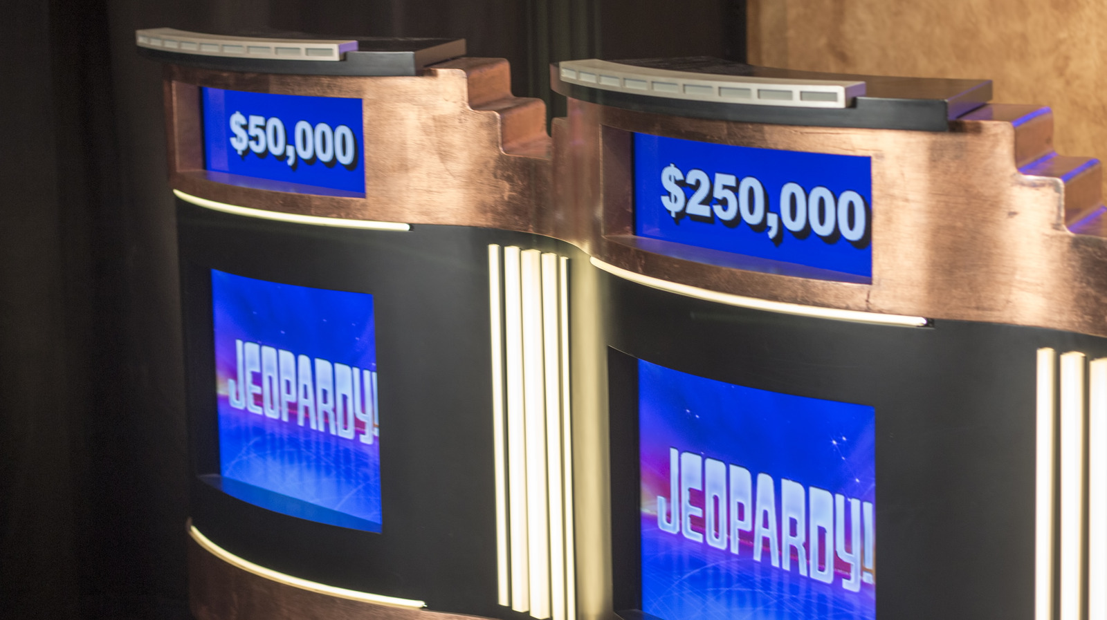 NBC's Description Of The New Jeopardy! Champion Has Twitter In A Tizzy