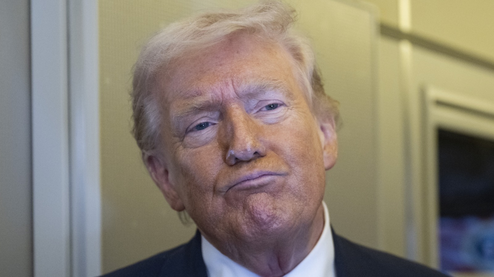 New Up Close Look At Donald Trump's Face Proves His Makeup Is Greasier ...