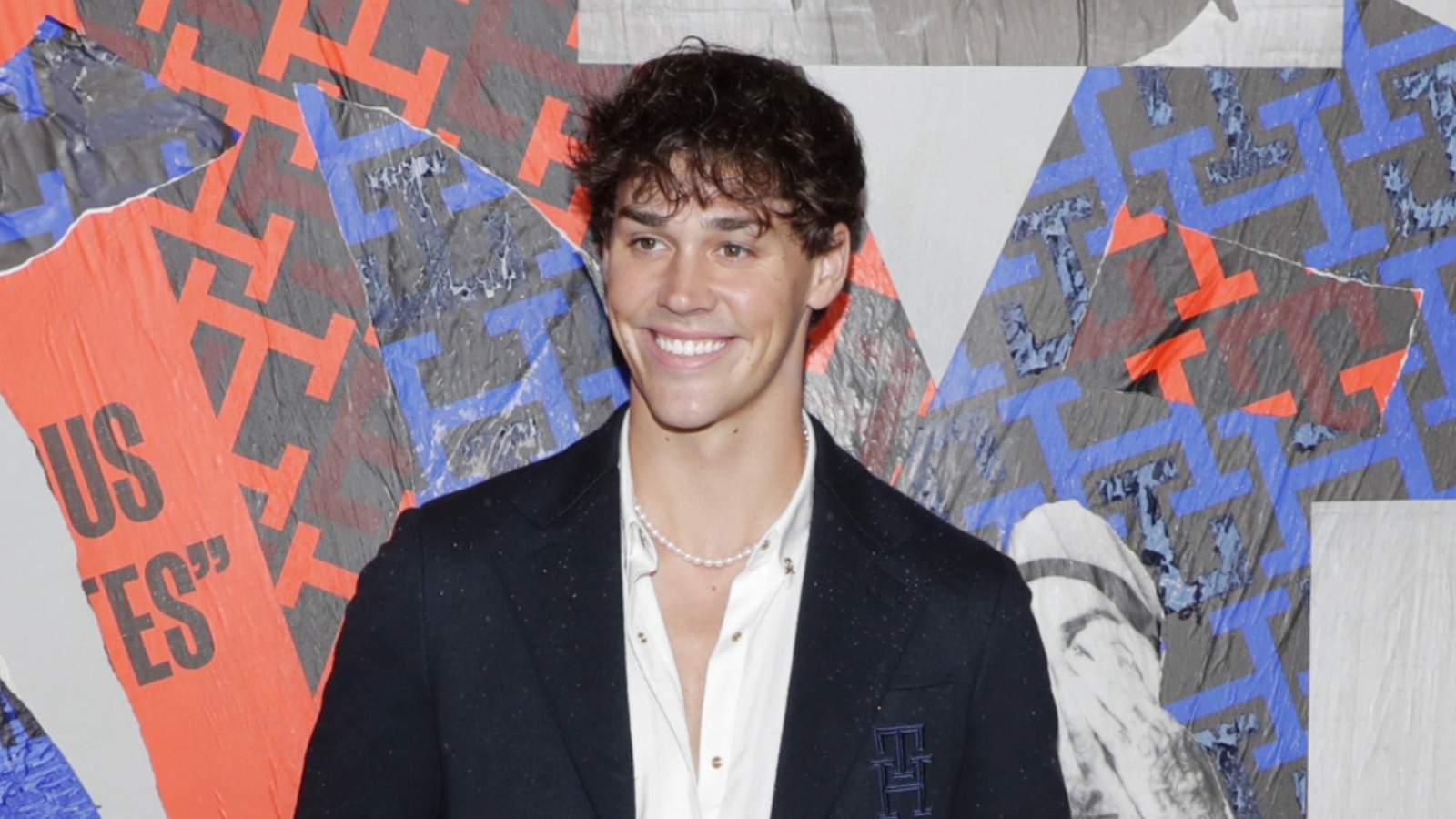 Noah Beck: 12 Facts About The TikTok Star