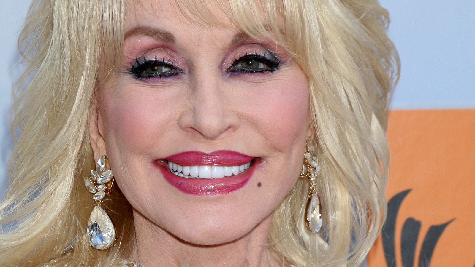Of All Of Dolly Parton's Looks - This Stands Above The Rest
