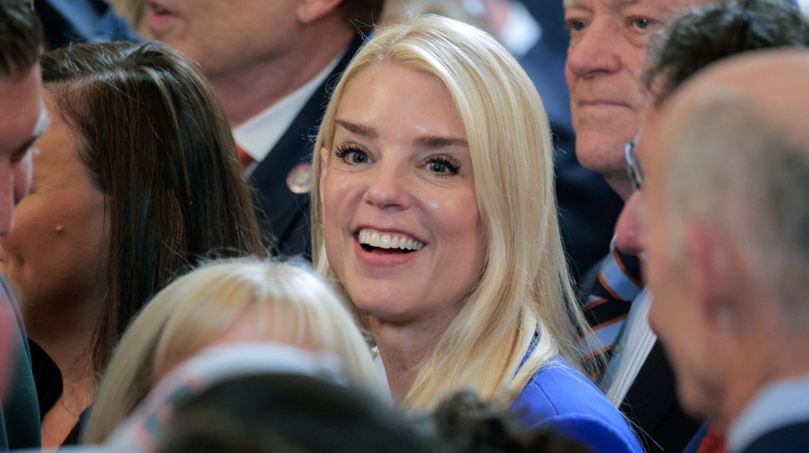 Pam Bondi Used To Slather On Tanning Cream In The Most Trump Way Possible