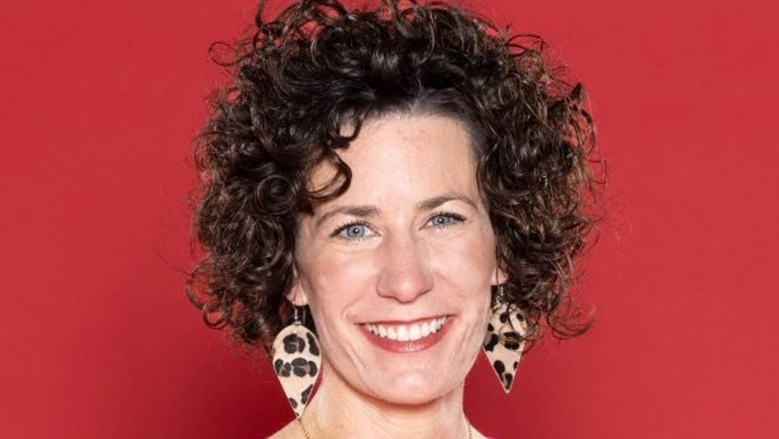 Renovation 911's Lindsey Brinkman Uselding Proves Her Style Expertise ...